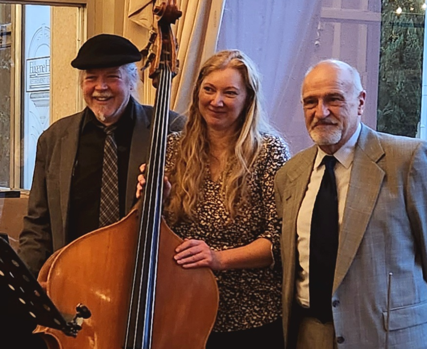 The Dorian May Trio At Drop Bear Brewery! | Jazz In The Desert