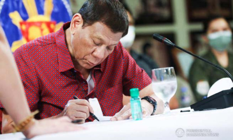 3 panukalang batas, pinamadali ni P-DU30