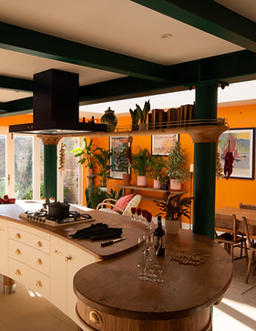 Custom Furniture in Hybrid Kitchen | Johnny Grey Studios