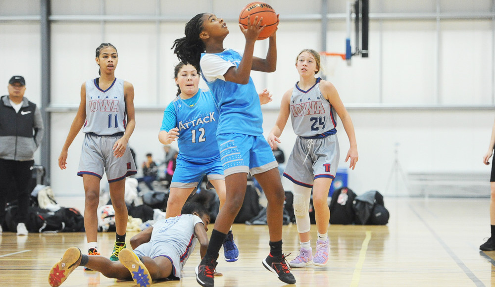 Illinois Attack Girls | Supreme Courts Basketball Aurora IL