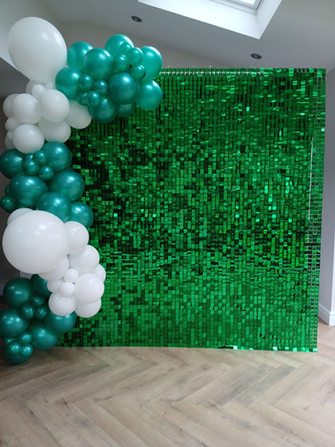 Green sequin wall | TheSequinWallCompany