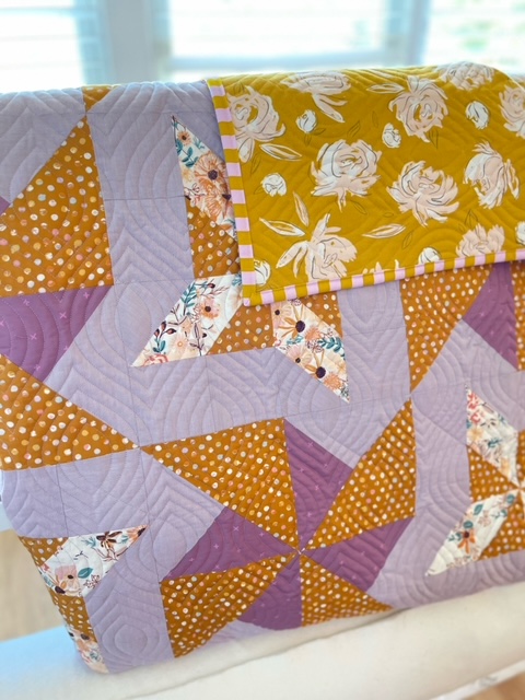 Lovely Pinwheels Quilt Along in April 2023!