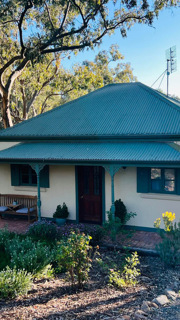 St. Helen's Cottages | Clare Valley