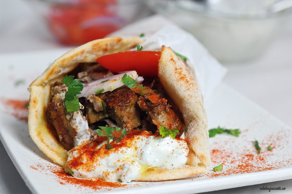 Gyros de porc la cuptor - reteta video I Retete Grecesti