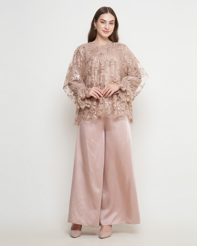 Arcadia Mist Collection - Rahelia Shirt in Gold | Zeta Privé