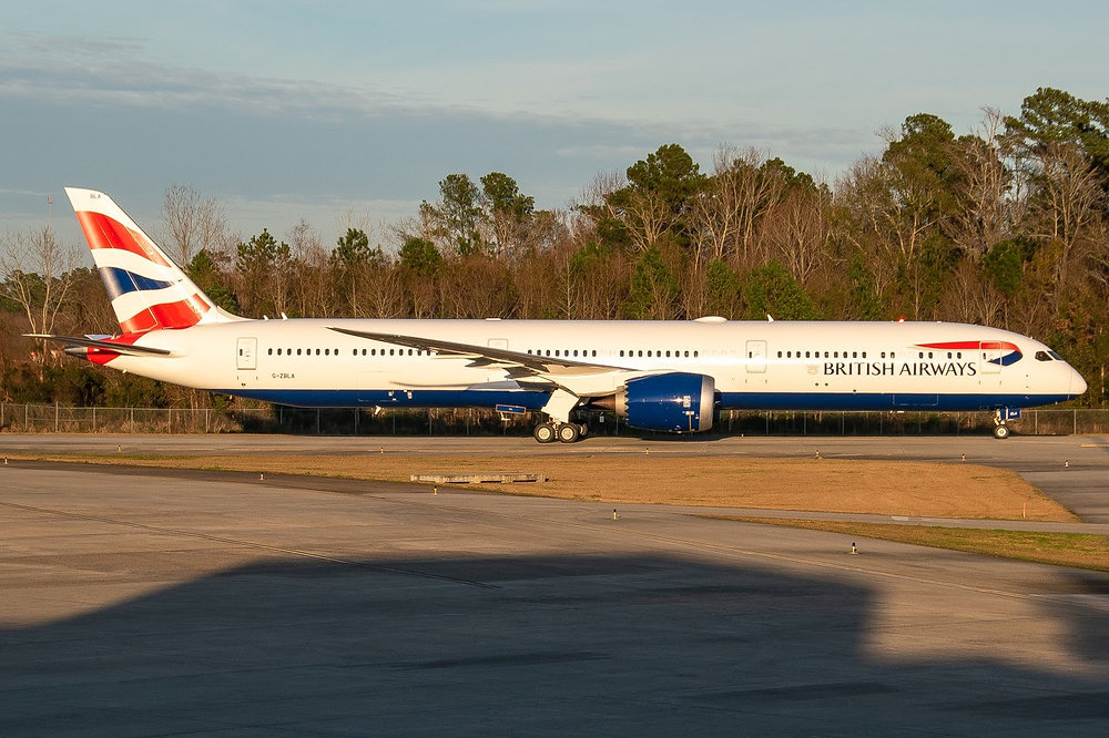 Boeing Considering 787 Production Cuts