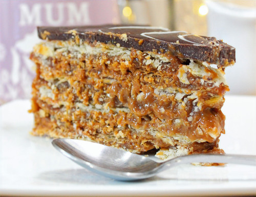 Hojarasca Manjar Cake | Paulina