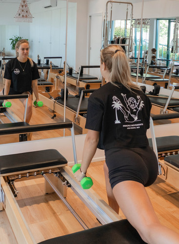 CROP PM TEE | BLACK | Principle Movements