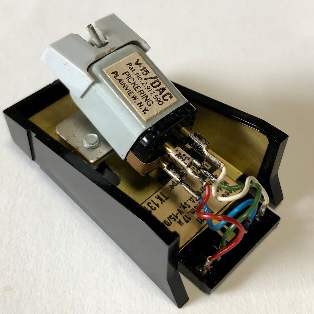 Pickering V15 DAC