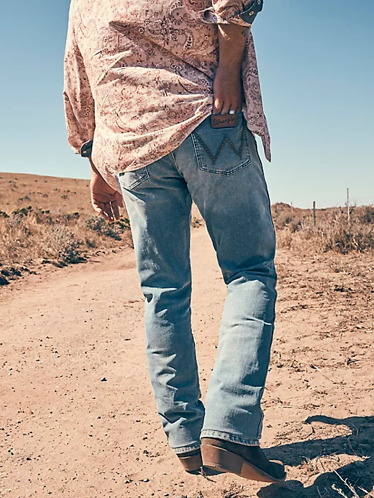 WRANGLER MEN'S RETRO® SLIM FIT BOOTCUT JEAN IN FLINTLOCK | Ream's Boots & Jeans