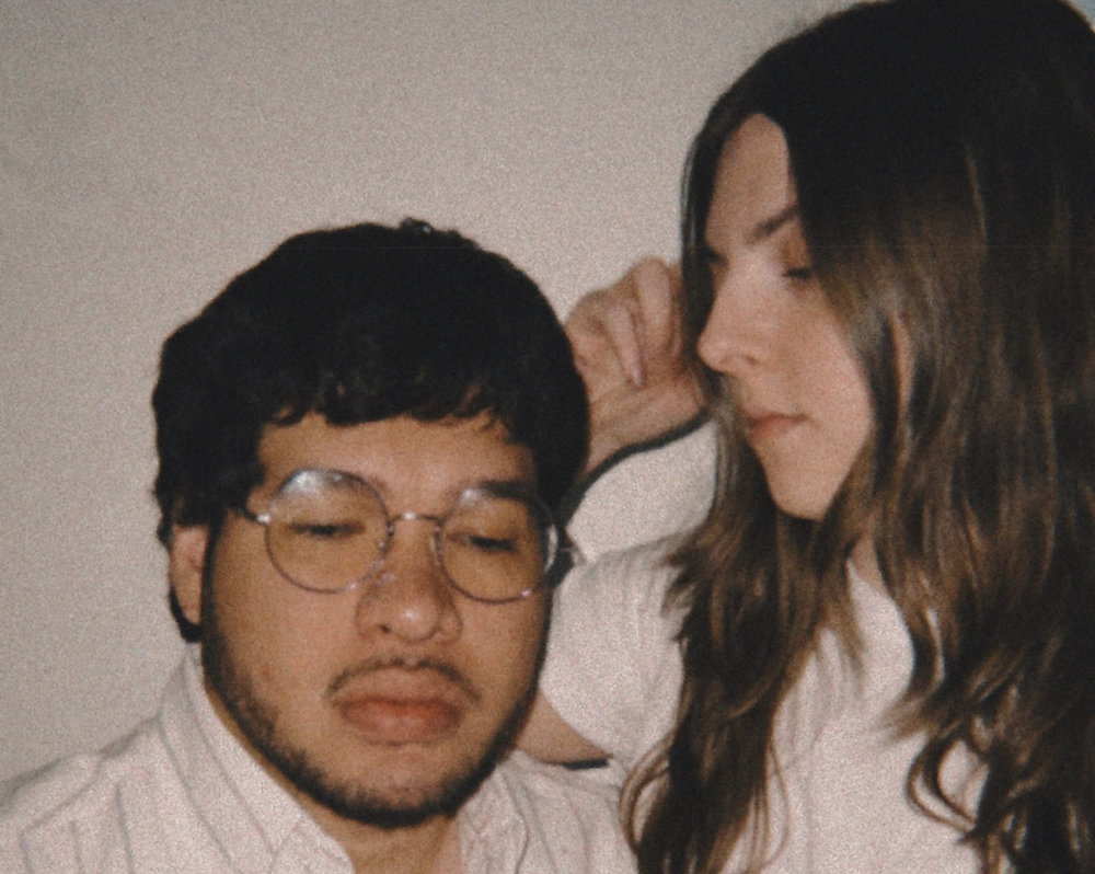 Lowne unveil sun-kissed indie-pop anthem 'Yard Sale'