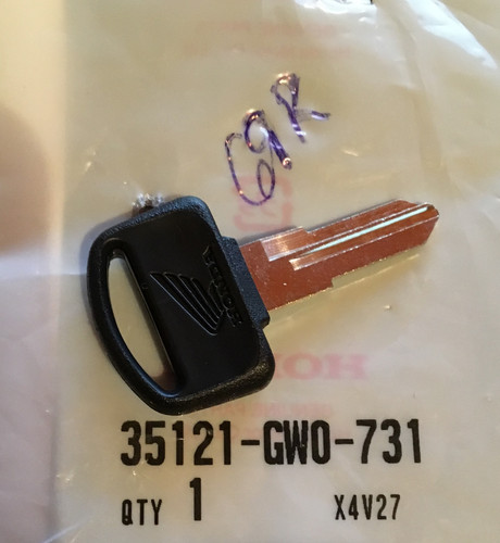 R2159 *OEM HONDA KEY BLANK RIGHT CUTOUT 35121-GW0-731 | DrATV Inc.