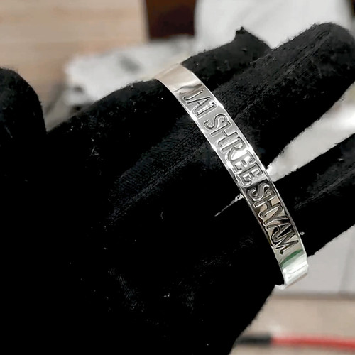 Cursive Customised name Pure Silver kada for men 30 gm, Shubh Jewellers ...