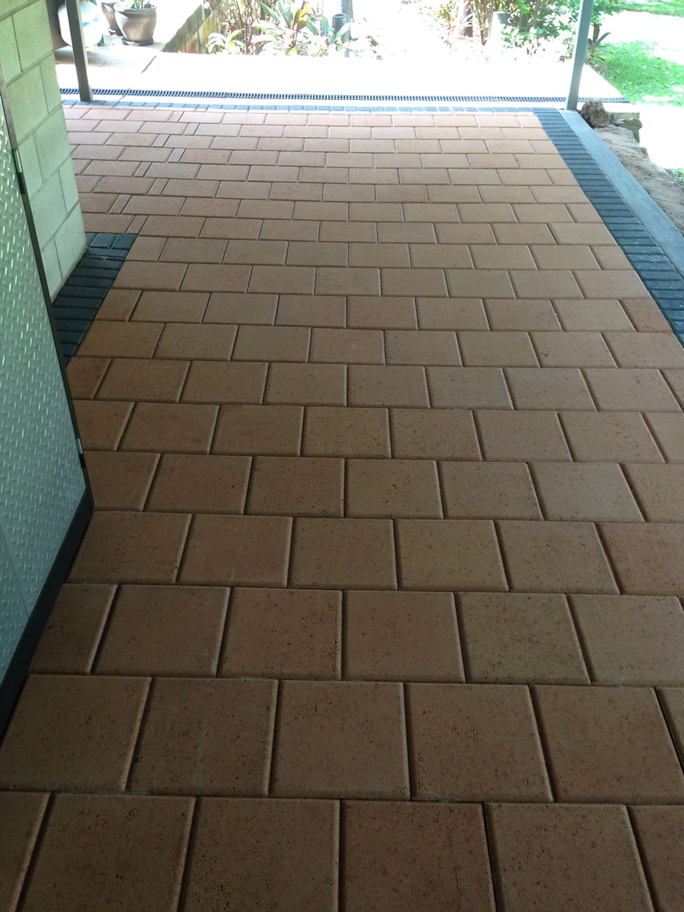 PATIO PAVERS | Darwin Block Company,LOCAL