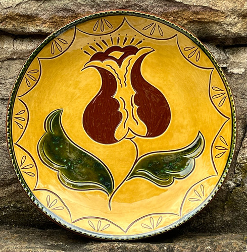 Just a Pretty 10 inch Dish - Pennsylvania German Sgraffito pottery ...