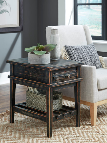 Reeds Farm Rustic Chairside End Table | All American