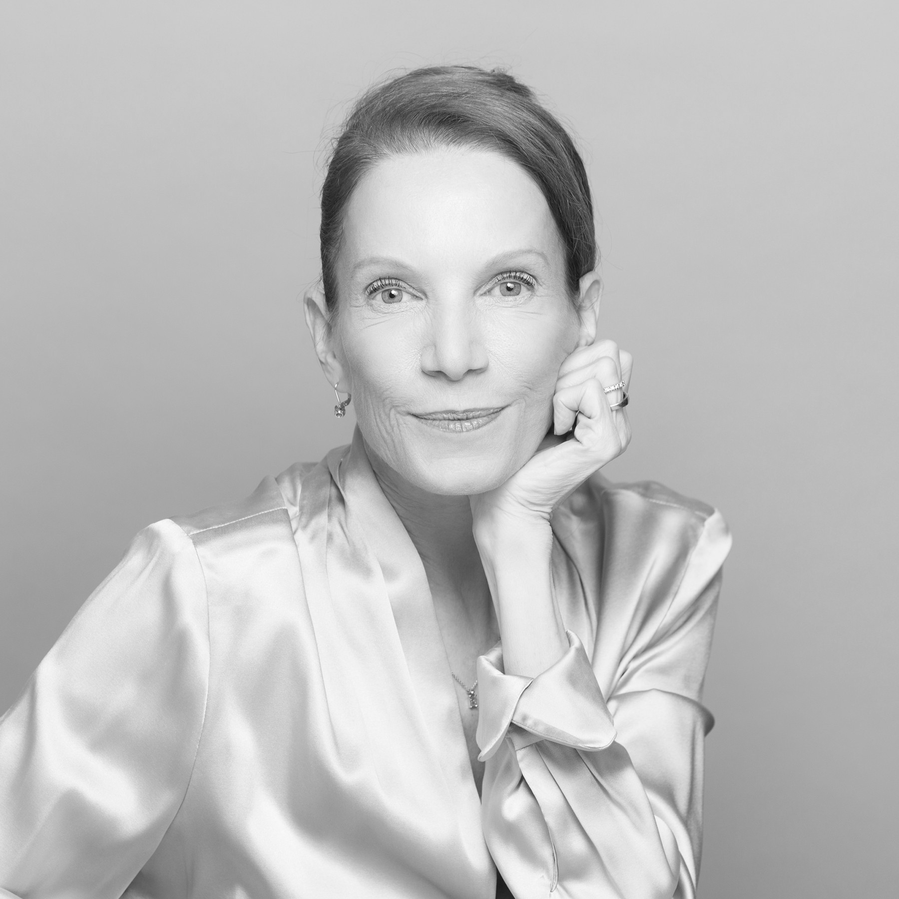 Evelyn Hart, C.C., O.M., F.R.S.C.