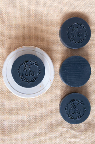 Charcoal Detox Face Bar - Purifying • Moisturising • Gentle | Uri Soap