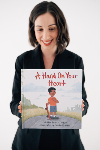 A Hand On Your Heart (Softcover) | Flow Psychology