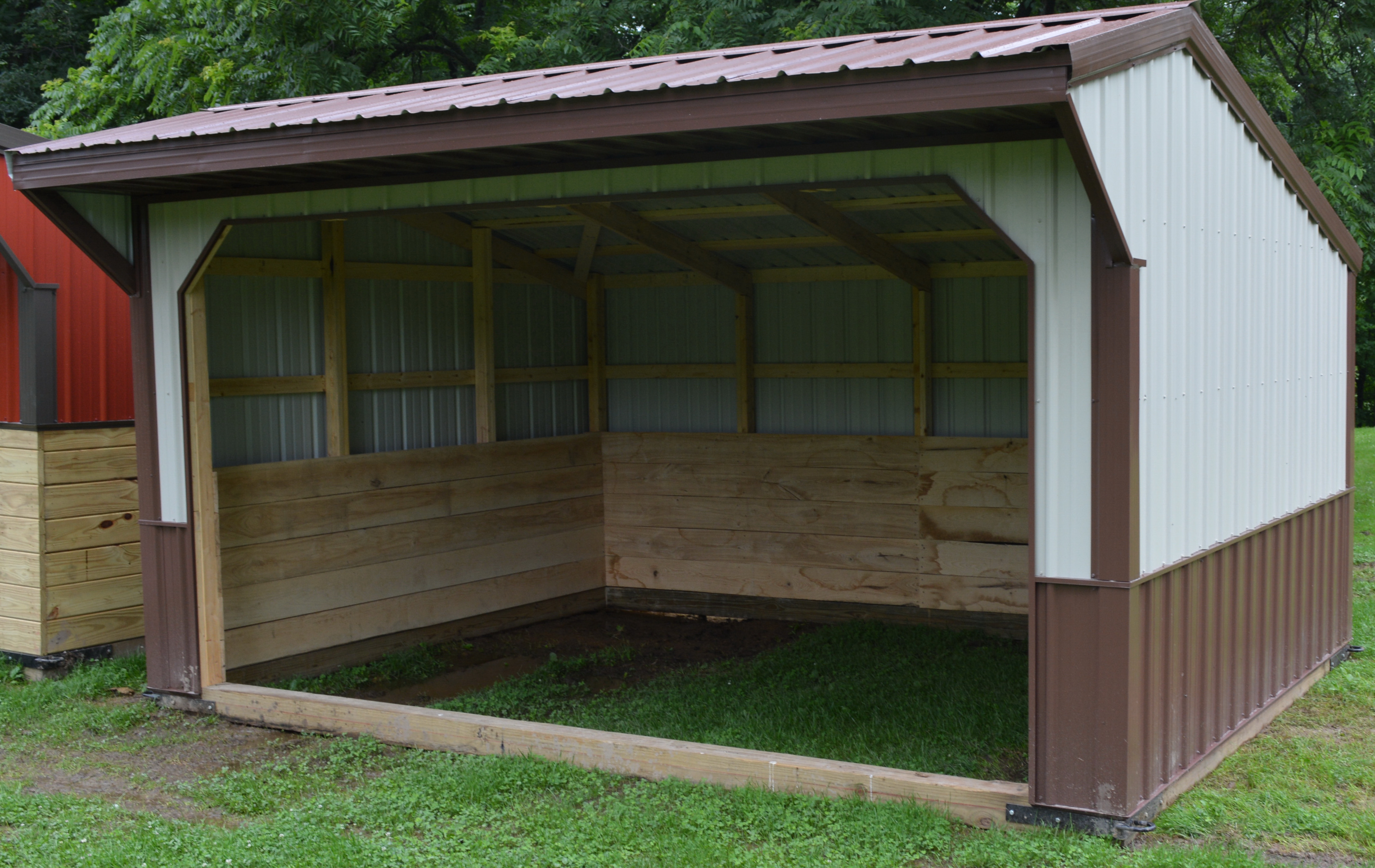 Open Front Metal With Peaked Roof | horse-barns-1