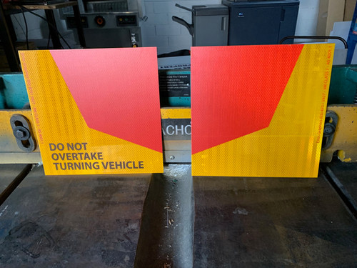 Do Not Overtake Turning Vehicle Sign Reflective Rear Side Marker Plates ...