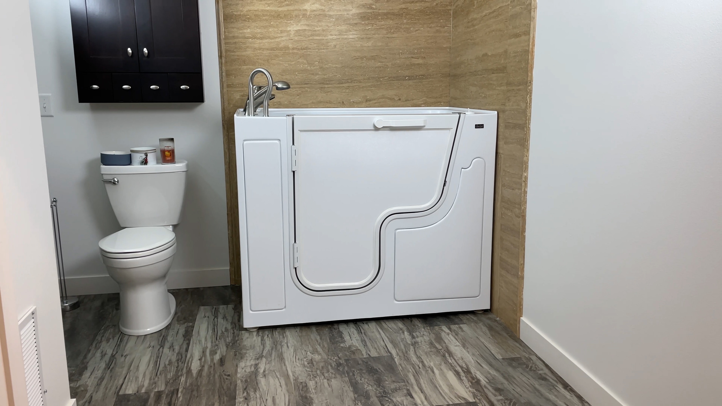Easy Access Walk-in Tub - SanSpa Walk-in Tubs | United States