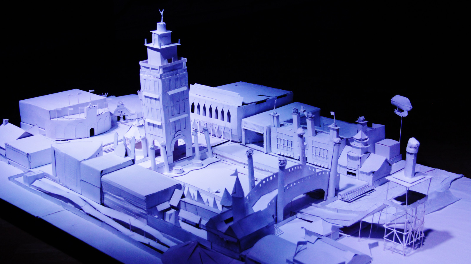 Artist | Dominique Russell | England