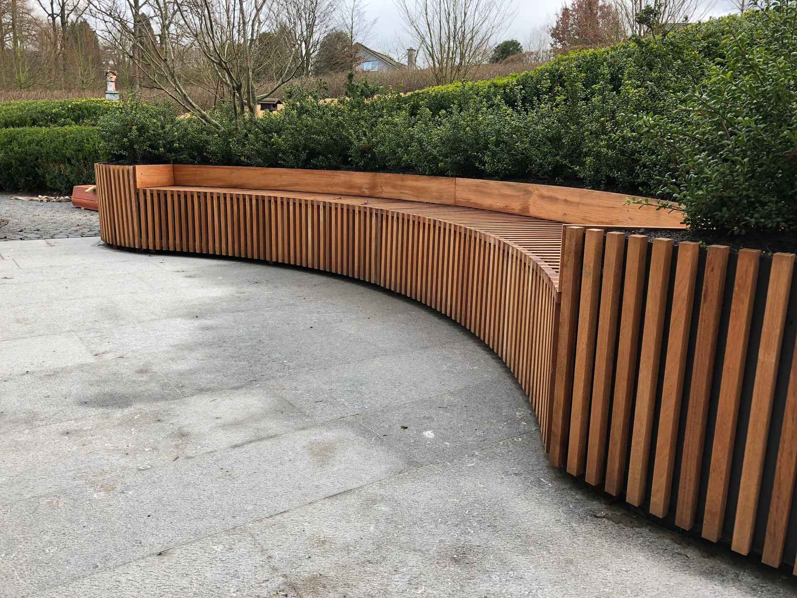 PeetersJef.be - Gebogen Houten Bank (4).