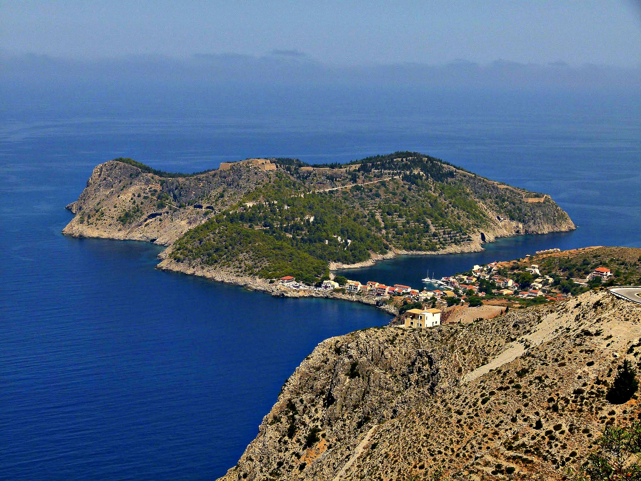 Νηρηιδες Ασσος Κεφαλονια ενοικιαζομενα δωματια -διαμερισματα