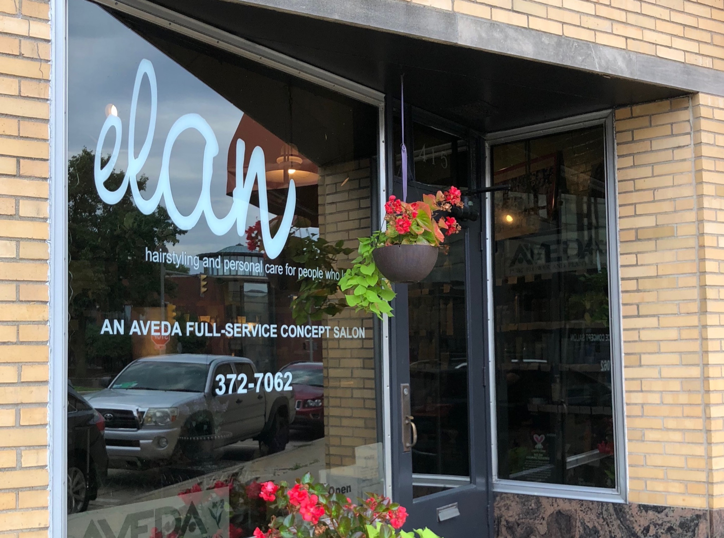 Elan Hair Salon Columbus Indiana