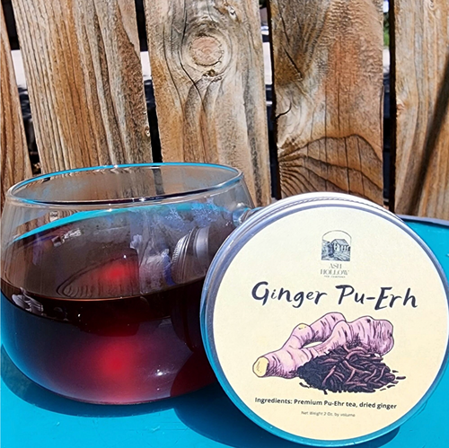Ginger Pu-Erh Tea (Organic): Loose-leaf premium Pu-ehr tea with dried ...