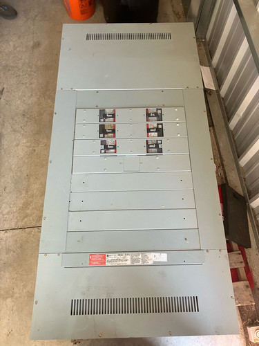 GE Spectra Series APNB Bolt-On Style Panelboard 1200A, 480V AC, 3PH 3W ...