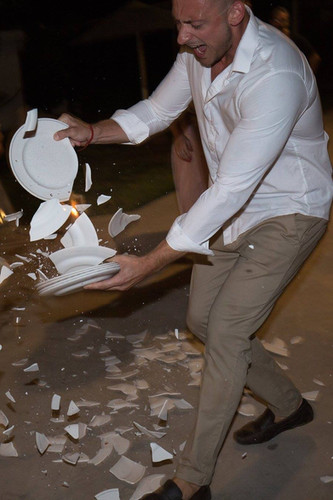 RP2 - Plates for Smashing (25 plates) | Cyprus Weddings Ltd