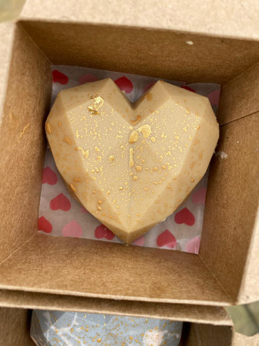 Geo Cake Hearts | Beesley Bakes
