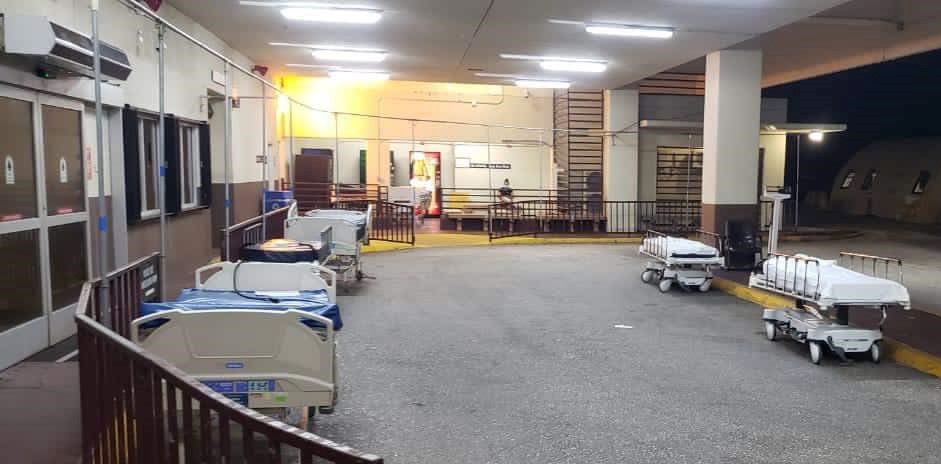GMH exceeds capacity, patients overflow, beds set up at curbside