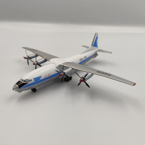 Aircraft Model Antonov An-10 Aeroflot CCCP-11156 Scale 1:200 | NAUport