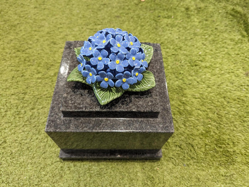 Forget Me Not | Small Memorials & Vases | William Kent