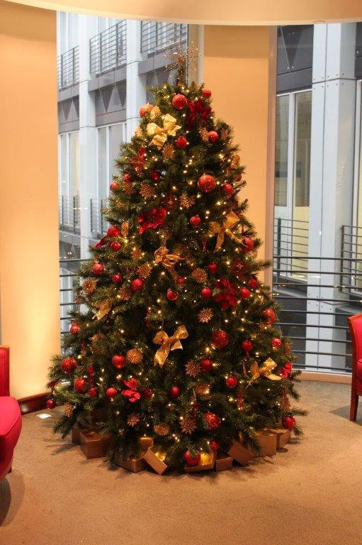 Traditional Tree for Major Bank