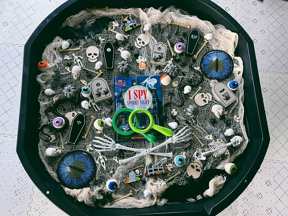 I-Spy Halloween Tuff Tray Exploration