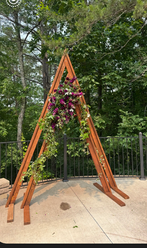 Wooden Triangle Arbor | Nichols Heir