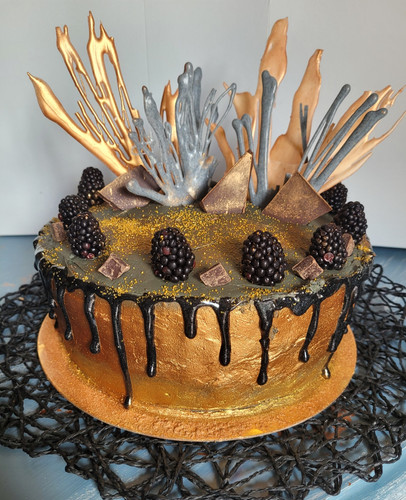 Custom Cakes | Sinfully Delicious