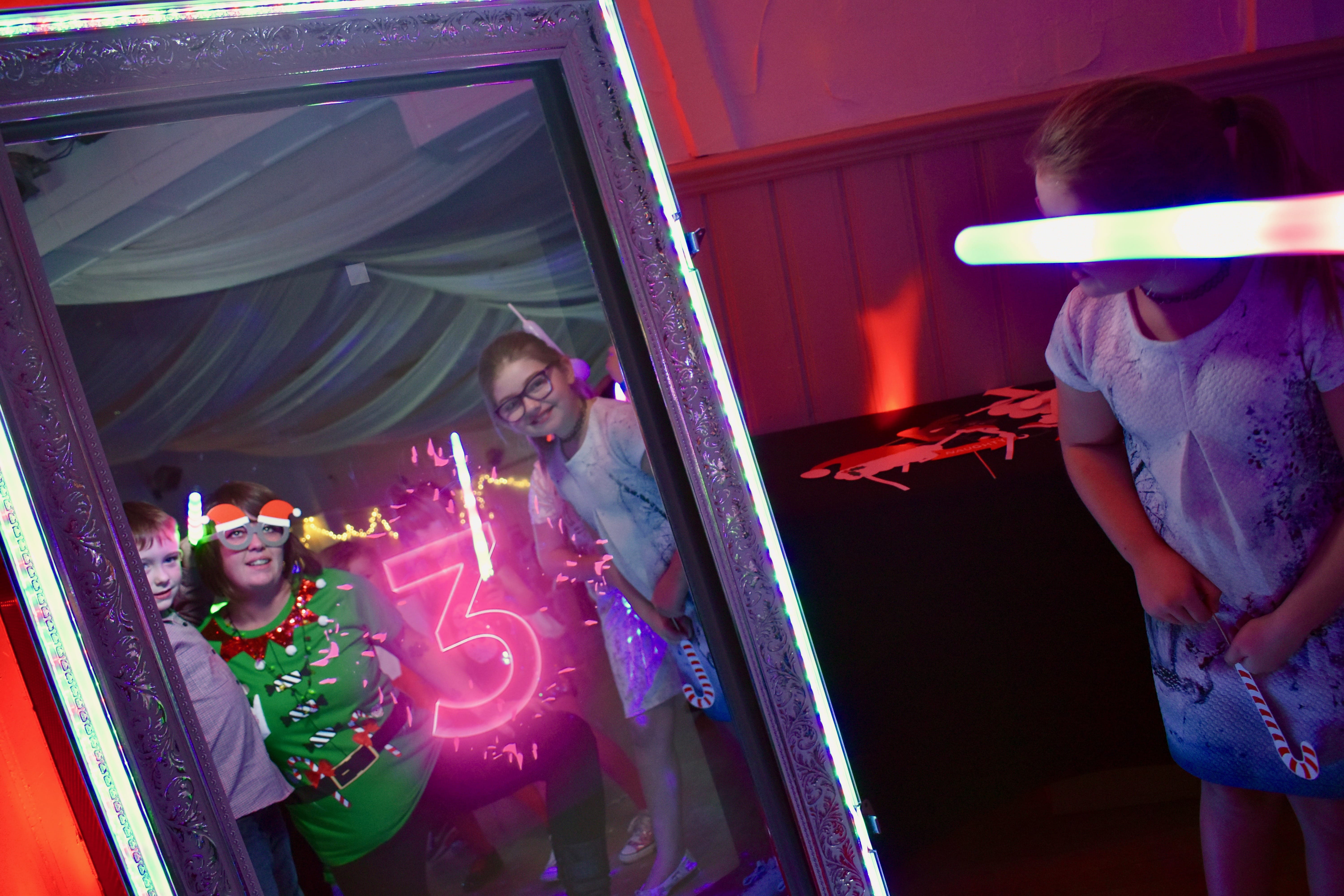 Year 6 &11 Leavers Disco's And Proms Essex, London, Kent & Herts