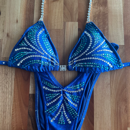 Light Outburst Gradient Competition Figure Suit | ghiseladesigns