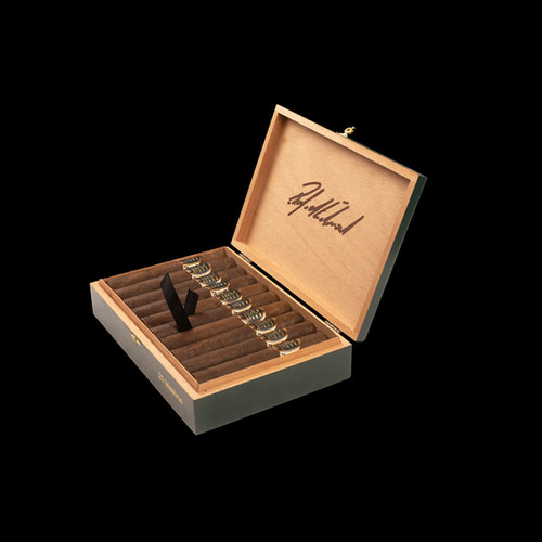 Rafael Edmond Masivo | Tikves London