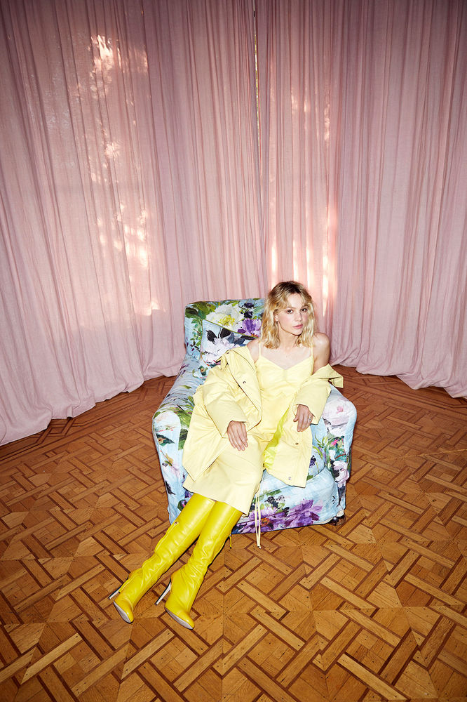 Zoe McConnell shoots new Variety cover with Emerald Fennell and Carey ...