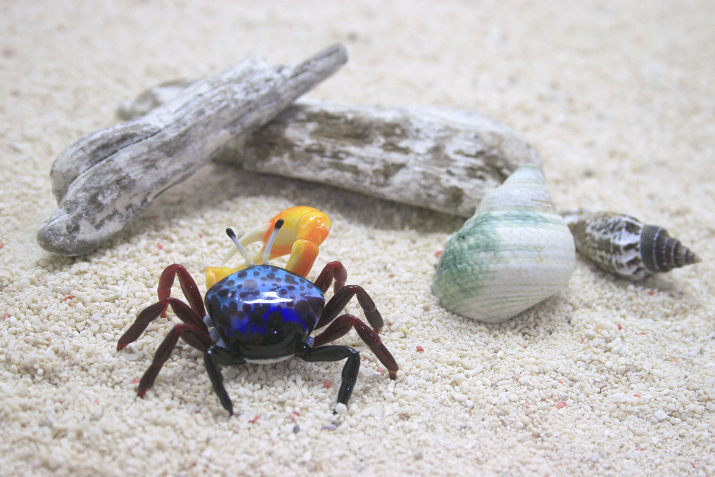 Insects Glass Sculpture by Yuki Tsunoda – Babylon Burning Media Center