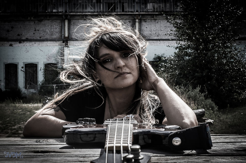 RAWreport | Het favoriete instrument van: Isa Holliday