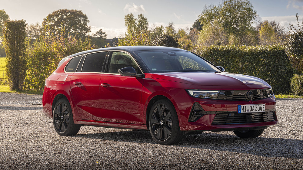 New 2024 Vauxhall Astra Sports Tourer Electric Review