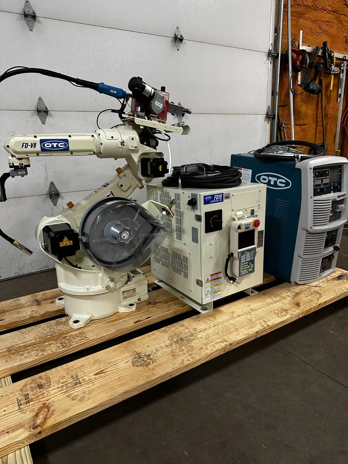 OTC FD-V8 Aluminum Welding Robot | BC Industrial