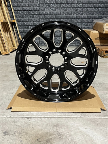 New Fuel Titan Wheel | everestliftedtrucks